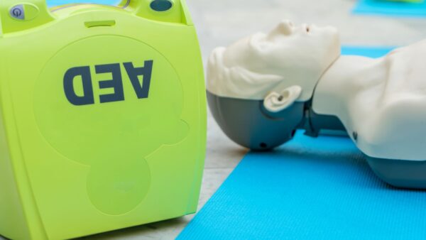 Understanding the Difference Between CPR and AED